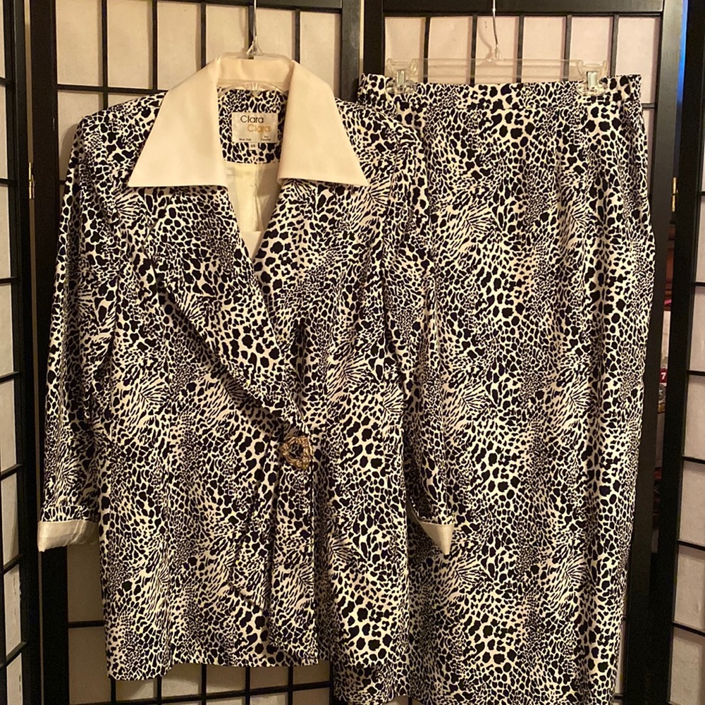 Vintage Clara Clara By Vinette Gold Skirt Suit Size 14 - Gem